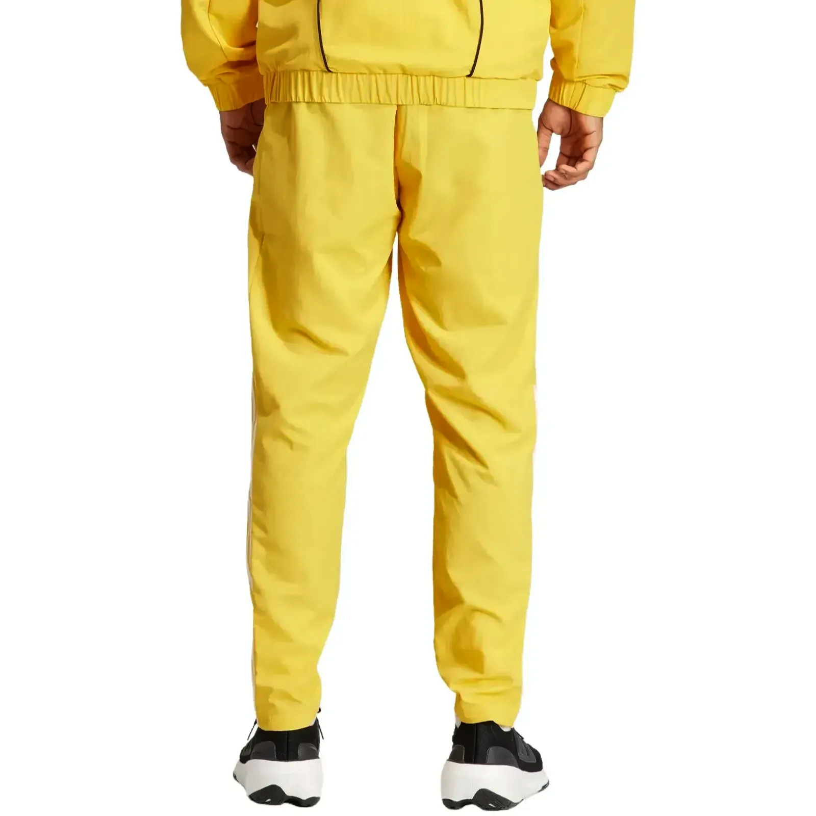 Juventus yellow training presentation Soccer tracksuit 2024 - Adidas ...