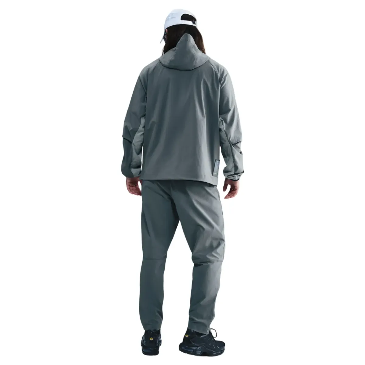 FC Barcelona grey Tech Woven presentation tracksuit 2025/26 - Nike ...
