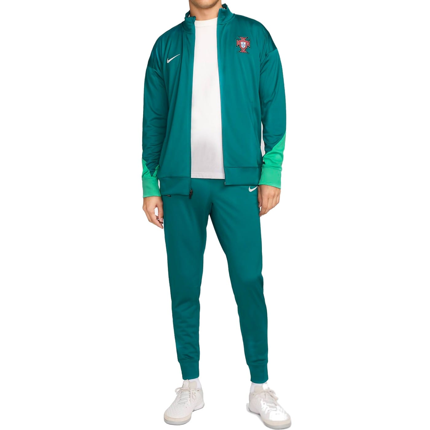 Portugal training presentation Soccer tracksuit 2024/25 green - Nike ...